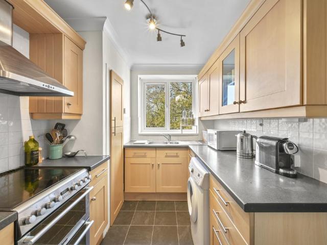 Tildesley Road, SW15 1 bed flat to rent £2,000 pcm £462 pw