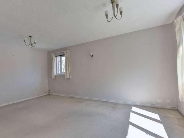 Tilebarn Close, Henley On Thames, RG9