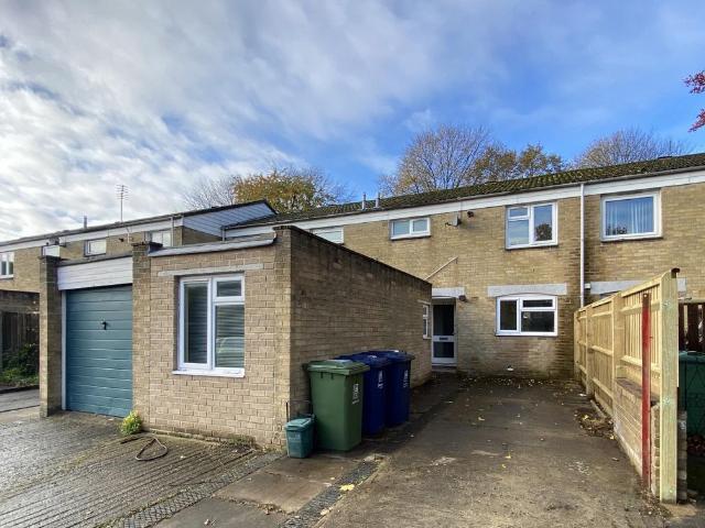 Tilehouse Close, Headington, Oxford, OX3 5 bed terraced house to rent £2,750 pcm £635 pw