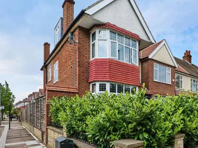Tilehurst Road, London, SW18 3NN, United Kingdom | 6 bed townhouse for rent #166276027 | Rentberry