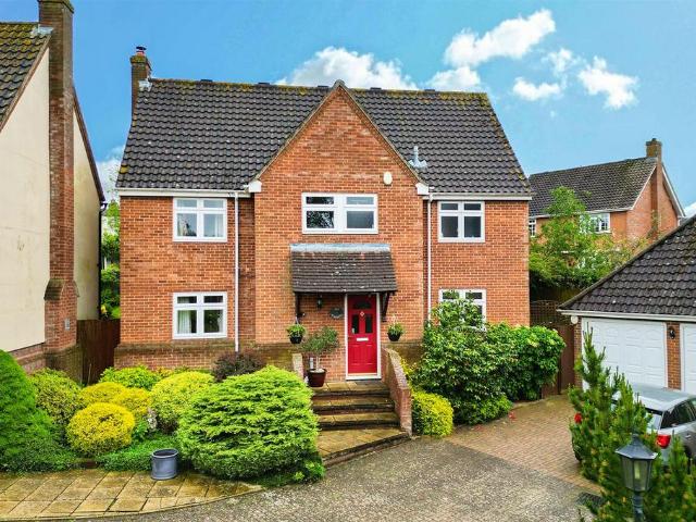 Tilkey Road, Coggeshall, Colchester 6 bed detached house to rent £2,350 pcm £542 pw