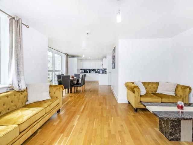 Tiller Road, E14, London
