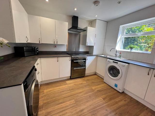Tilling Road, Bristol, BS10 5 bed house to rent £2,990 pcm £690 pw