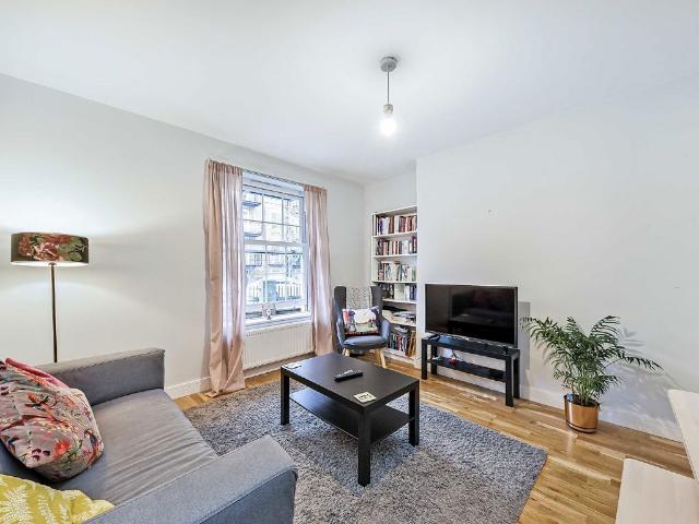Tilson Gardens, Brixton SW2, 3 bed flat to rent, £2,600 pcm | PrimeLocation
