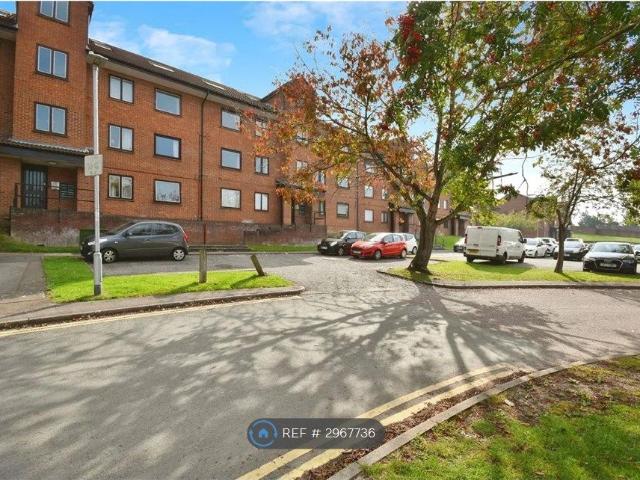 Tippett Rise, Reading RG2, 2 bed flat to rent, £1,450 pcm | PrimeLocation