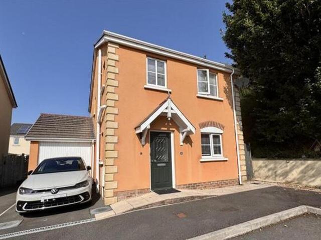 Tirydderwen, Cross Hands, 3 Bedroom Detached