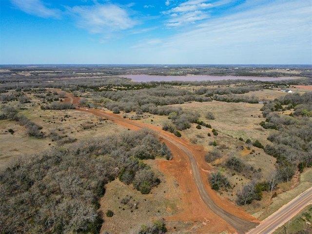 Tire Iron Rd, Meeker, OK 74855