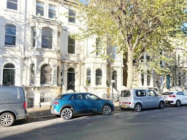 Tisbury Road, Hove, 2 Bedroom Flat