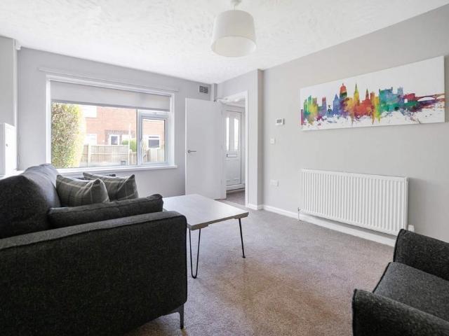 Tissington Road, Nottingham NG7 2 bed house to rent £1,195 pcm £276 pw