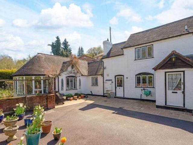 Titton Lane Titton Stourport on severn, Worcestershire, 6 Bedroom Detached