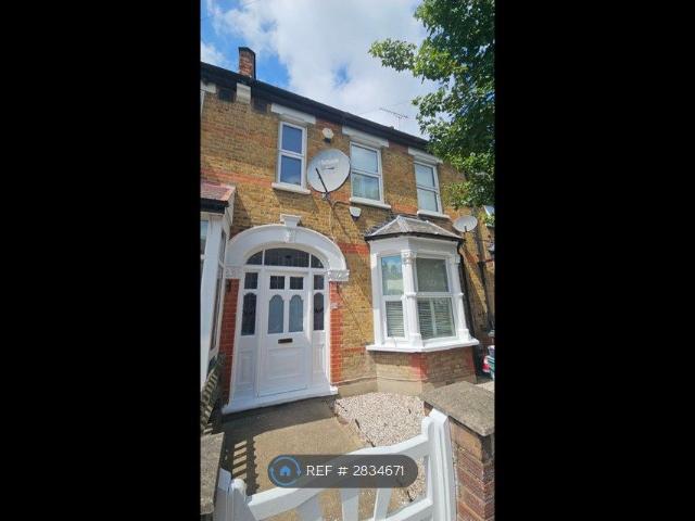Titchfield Road, Enfield EN3, 3 bed terraced house to rent, £2,200 pcm | PrimeLocation