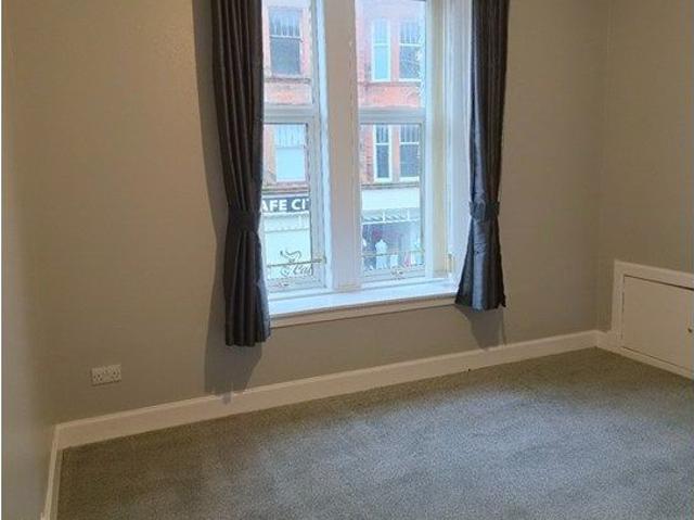 Titchfield St, Kilmarnock KA1, 2 bed flat to rent, £700 pcm | PrimeLocation