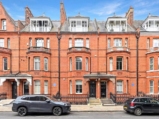 Tite Street, London SW3 5 bed terraced house to rent £27,083 pcm £6,250 pw