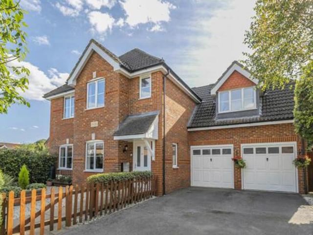Tithe Mead, Romsey, 5 Bedroom Detached