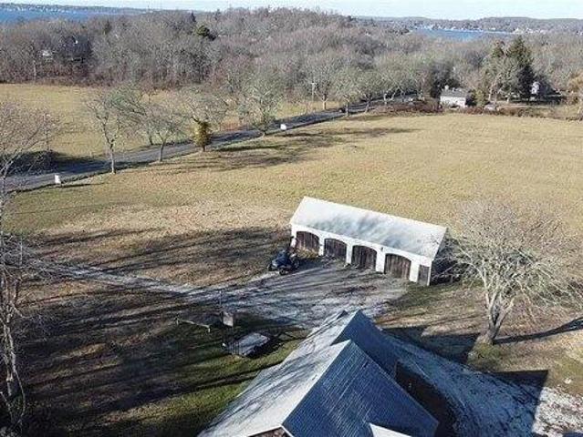 Tiverton RI 02878 104296463