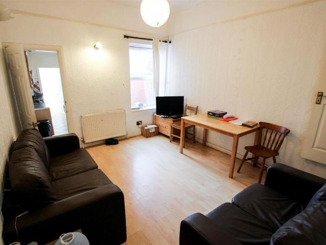 Tiverton Road, Birmingham, West Midlands B29, 6 bed shared accommodation to rent, £607 pcm | PrimeLocation
