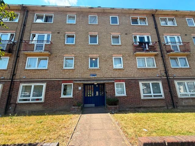 Tiverton Road, London N15, 3 bed flat to rent, £2,450 pcm | PrimeLocation