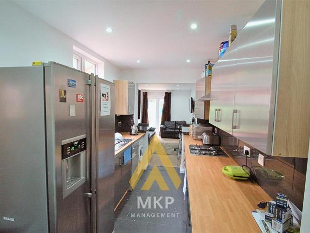 Tiverton, Selly Oak, Birmingham B29 6 bed terraced house to rent £3,518 pcm £812 pw