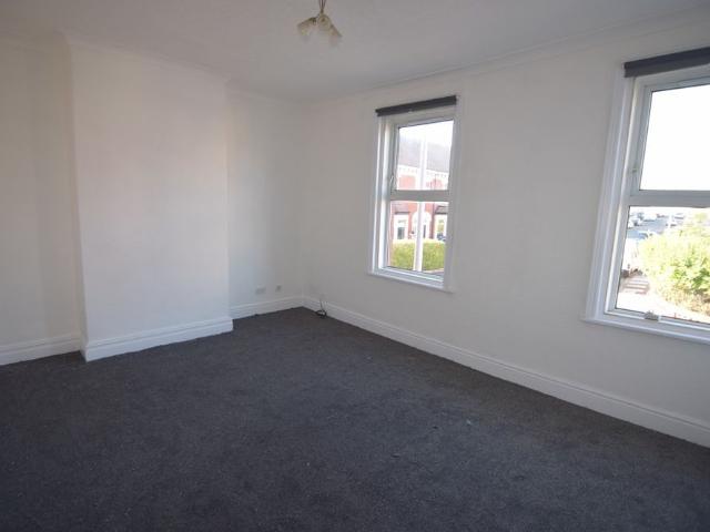 To Let 3 Bed Apartment