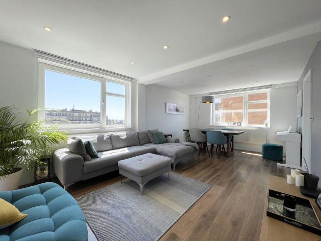 To Let 3 Bed Flat