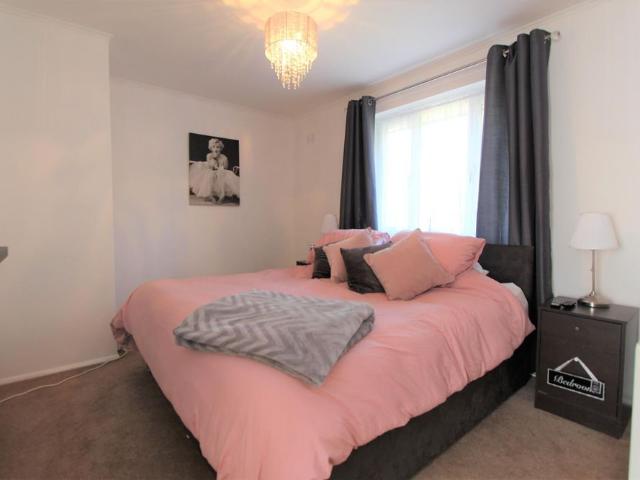 To Let 3 Bed House Semi Detached