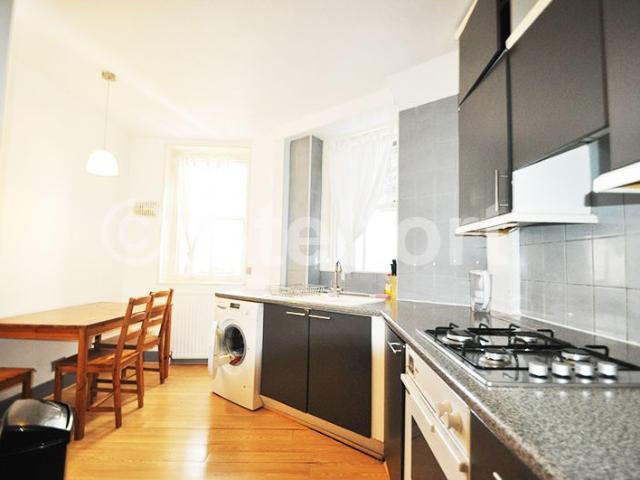 To Let 3 bedroom Apartment, Clarence Gate Gardens, Glentworth Street, London, NW1 £3,850 pcm