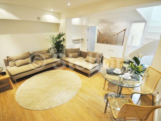 To Let 3 bedroom Apartment, Junction Road, London N19 £3,200 pcm