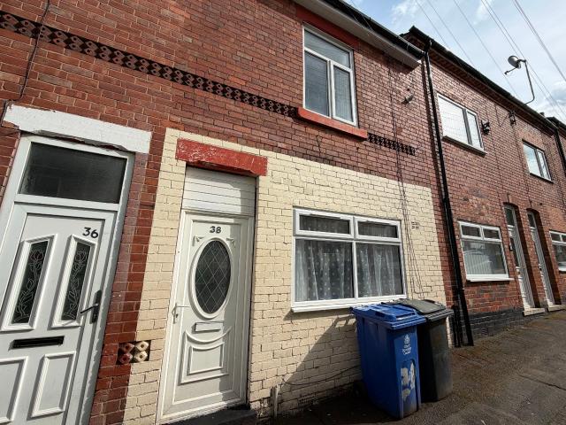 To Let 3 bedroom Terraced house, Athelstane Road, Conisbrough, Doncaster £700 pcm