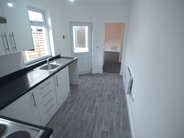 To Let 1 Bed Ground Floor Flat