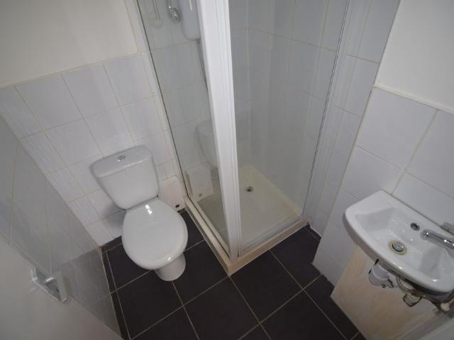 To Let 1 Bed Flat