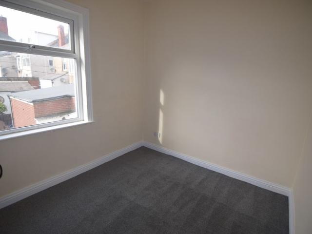To Let 1 Bed Flat