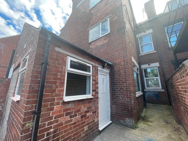 To Let 1 bedroom Flat, Flat 4, Balby Road, DN4 £525 pcm