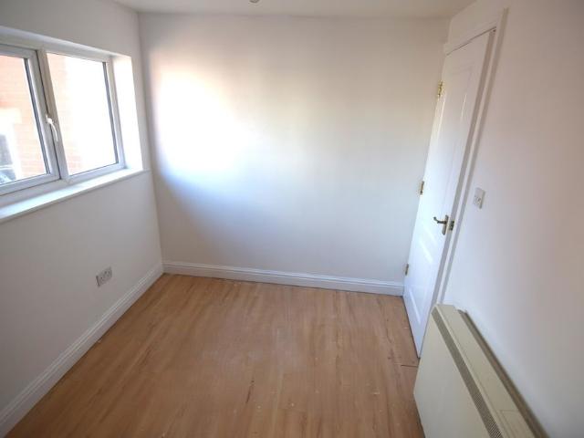 To Let 2 Bed Apartment