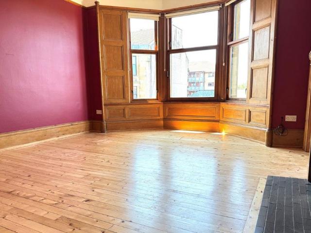 To Let 2 Bed Flat