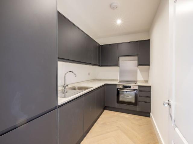 To Let 2 Bedroom Apartment