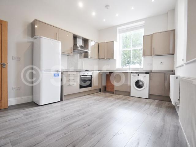 To Let 2 bedroom Apartment, Grafton Road, London NW5 £2,150 pcm
