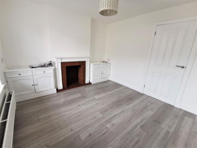To Let 2 Bedroom Terraced House