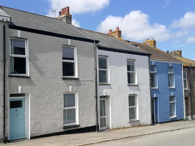 To Let 4 Bed House Share