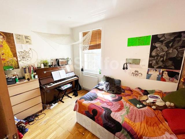 To Let 4 bedroom Flat, St. Pancras Way, London NW1 £1,290 pw