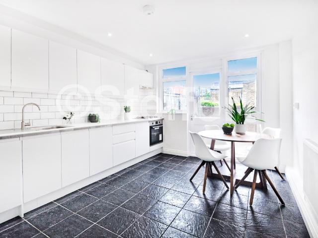 To Let 4 bedroom Terraced house, Ashbrook Road, London, N19 £3,950 pcm