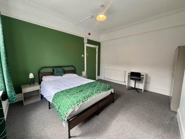 To Let Aberdeen Walk Room 1, Armley, Leeds Lets Live Leeds