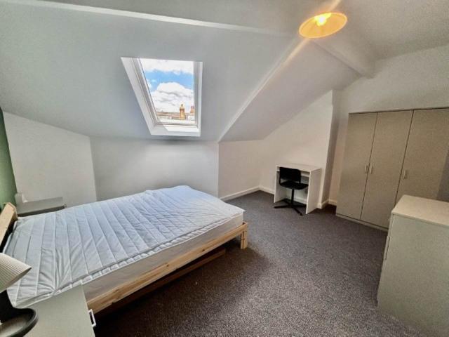 To Let Aberdeen Walk Room 6, Armley, Leeds Lets Live Leeds