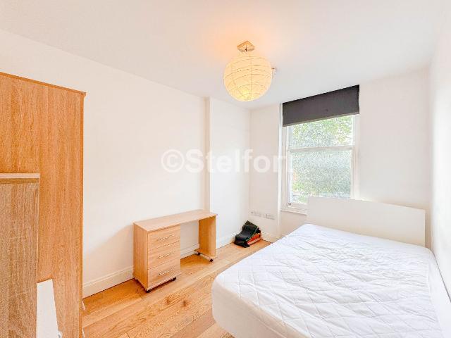 To Let Brecknock Road, London N19 £1,000 pcm