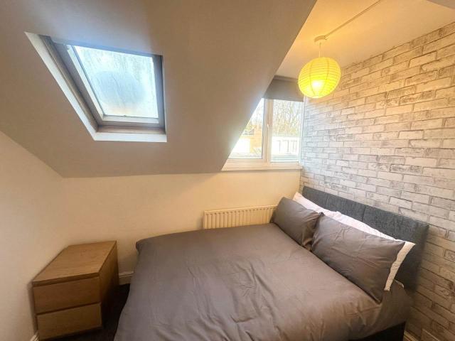 To Let Glebe Avenue Room 3, Kirkstall, Leeds Lets Live Leeds