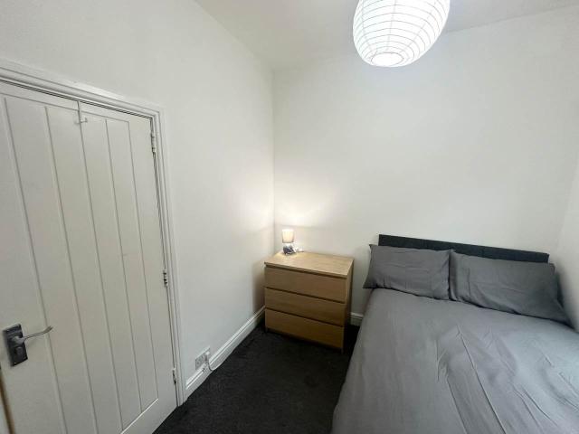 To Let Glebe Avenue Room 1, Kirkstall, Leeds Lets Live Leeds