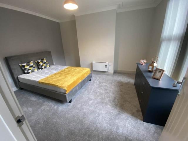 To Let Hough Lane Room 3, Bramley, Leeds Lets Live Leeds