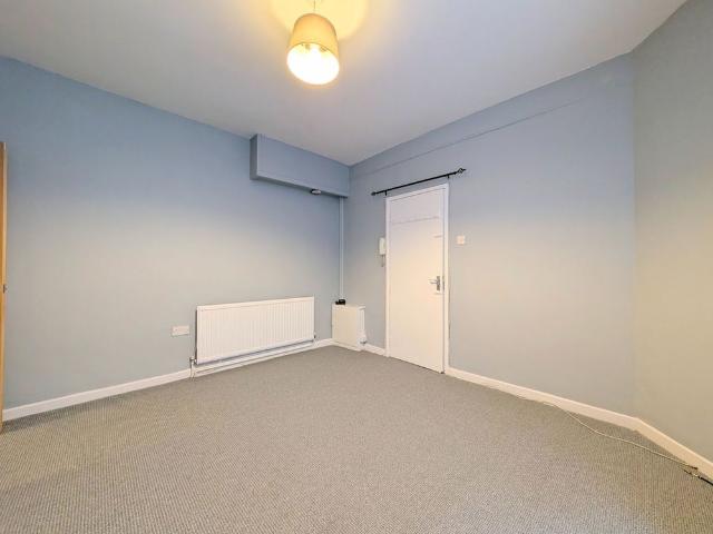 To Let – Manchester Road, York Terrace, Southport – Ground Floor Apt