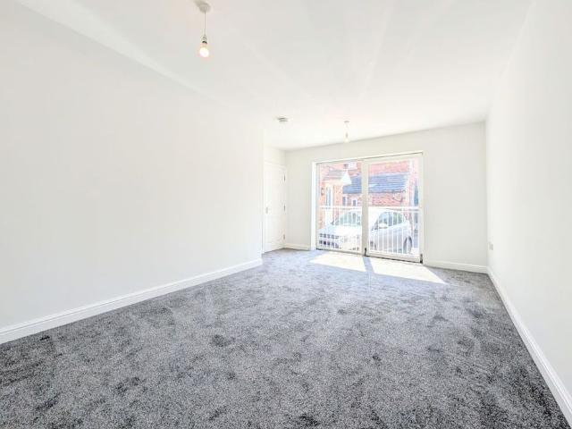 To Let – Princess Villas, Princes Street, Southport Town Centre, PR8 – Two Bed Ground Floor Apt