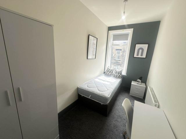 To Let Westover Road Room 2, Bramley, Leeds Lets Live Leeds