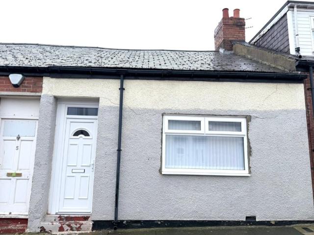 To Let: Tower Street, Hendon, Sunderland SR2 8NF